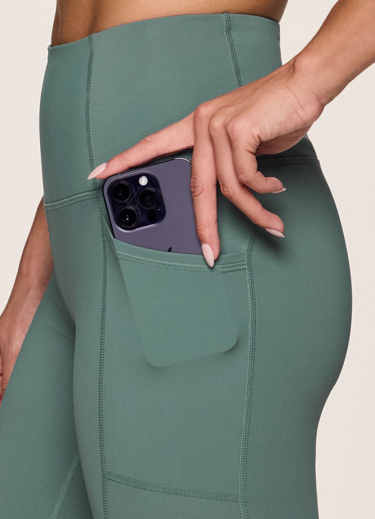 Tech Flex Ultra Hold Capri - RBX Active